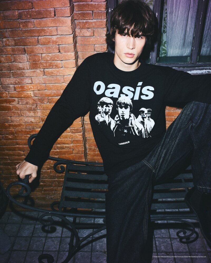 CARNIVAL X OASIS MORNING GLORY25 T-SHIRT BLACK